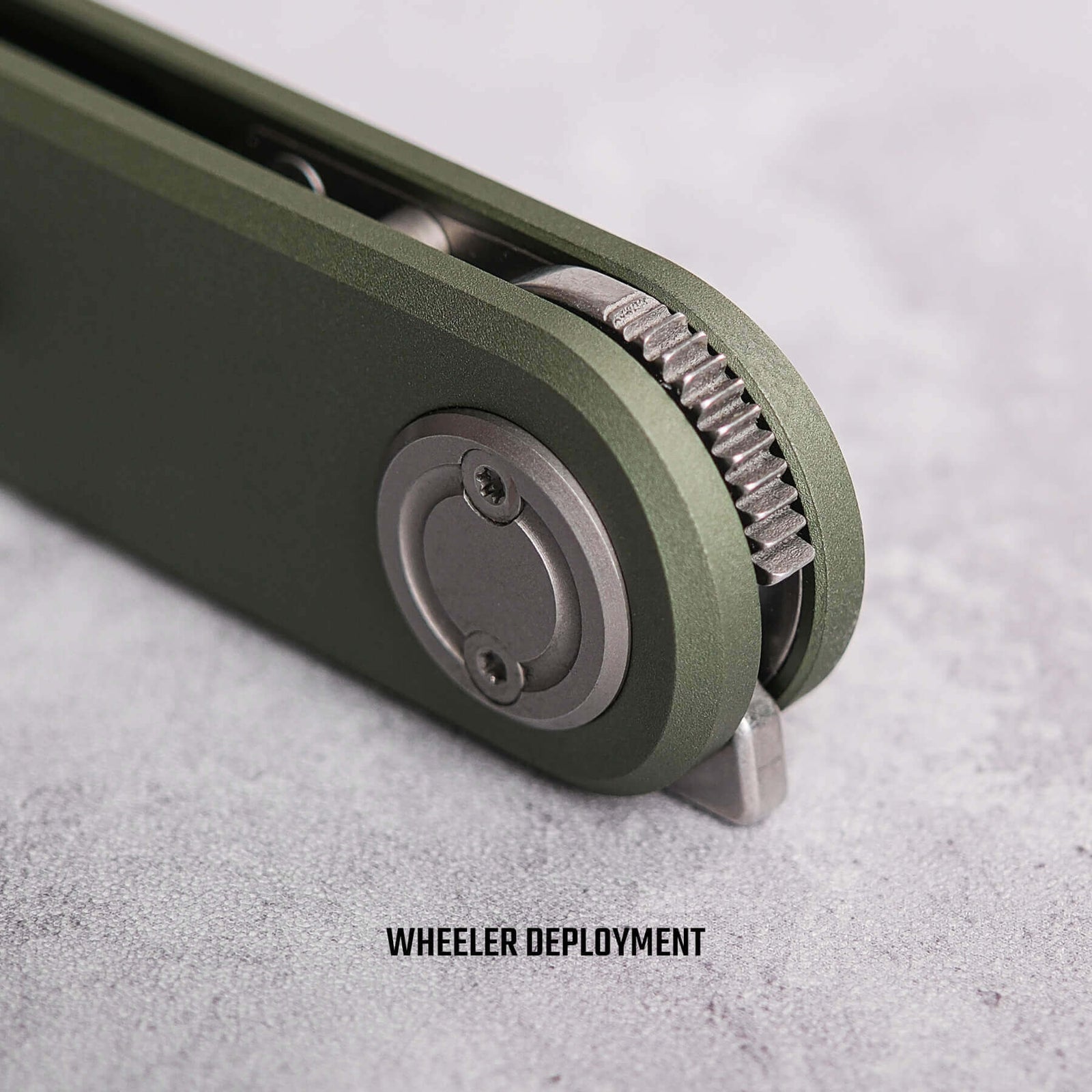 Corgi V - The Gentleman's Edge | Green Aluminum Vanchor Lock