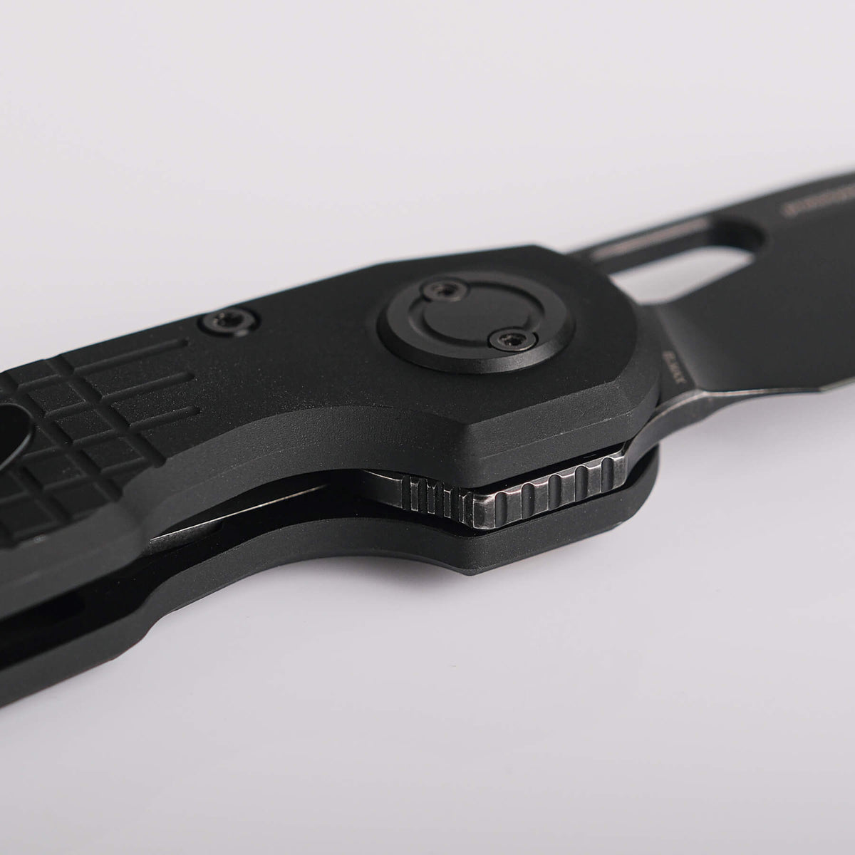 Ankylo M390 & Titanium | Your Game-Changing EDC Knife