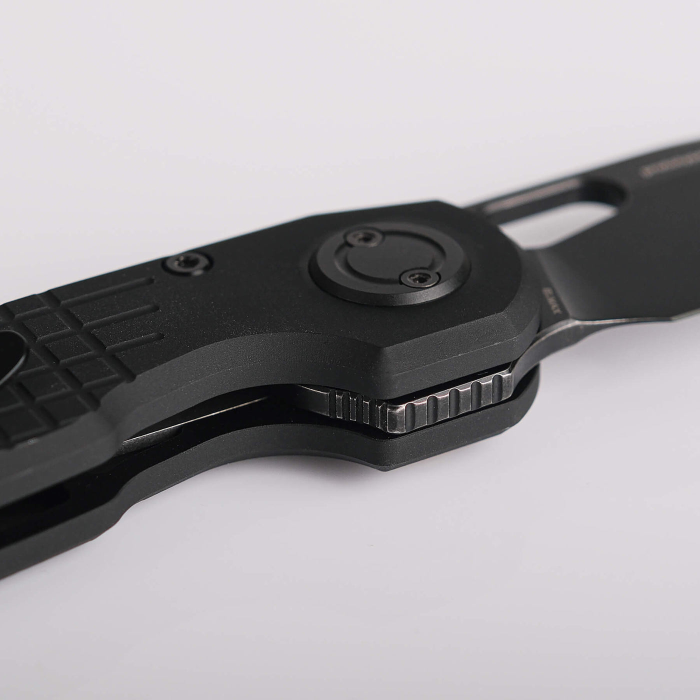 Ankylo M390 & Titanium | Your Game-Changing EDC Knife