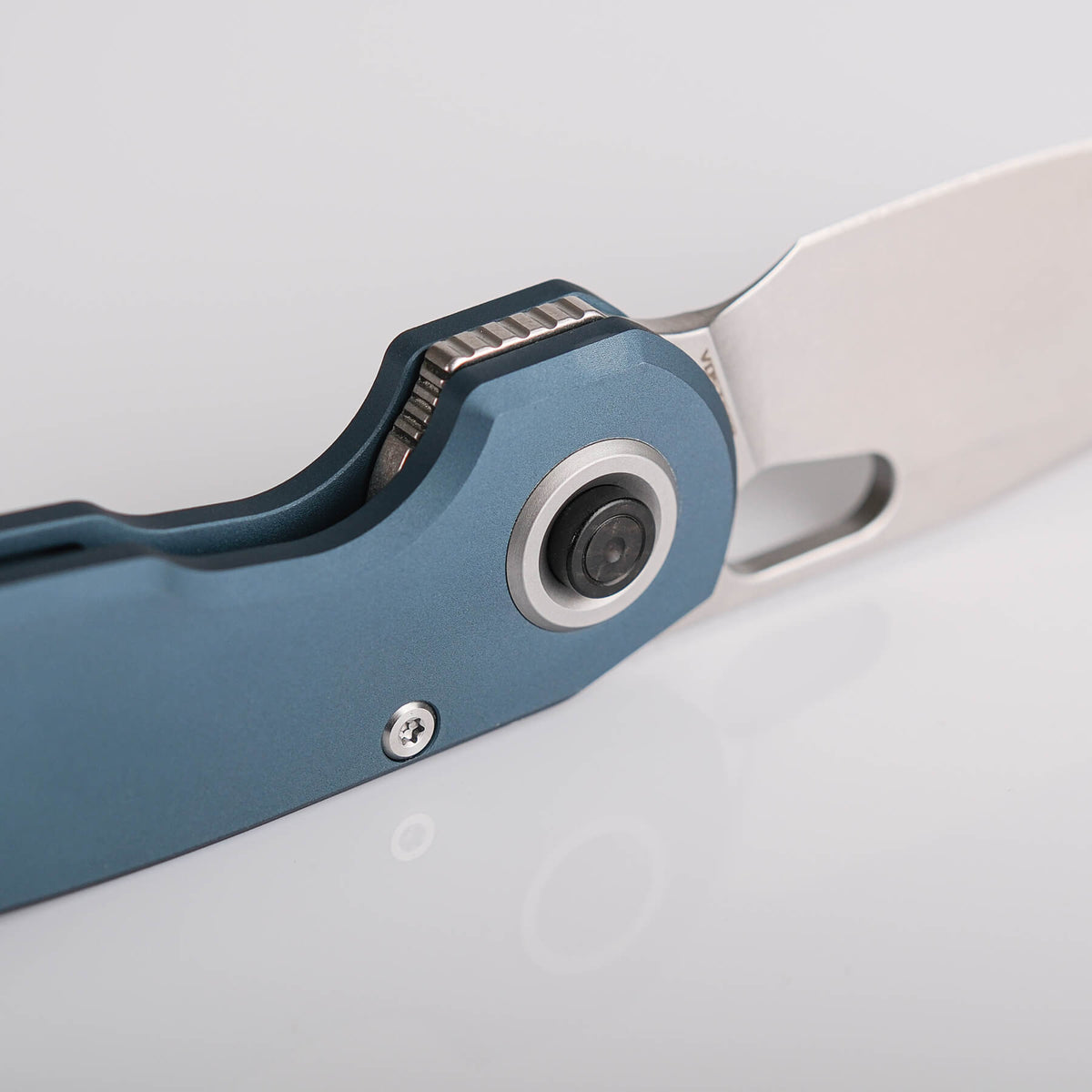 Pocket Knife: Ankylo Ti | Experience M390 Steel Power