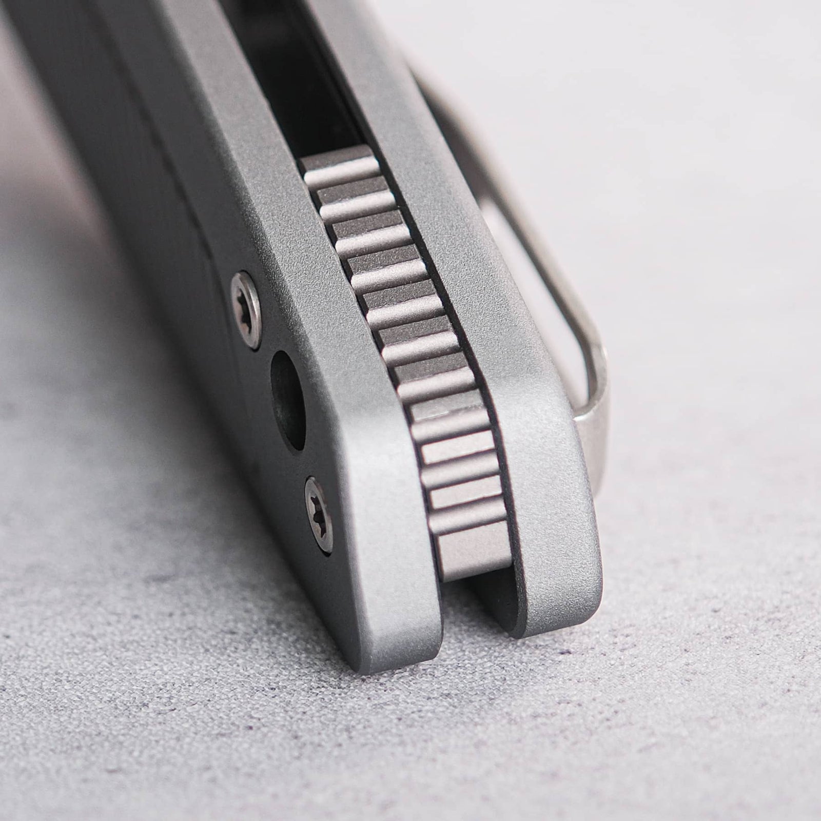 Shilin Cutter | S35VN Ti/CF Premium Folding Knife Style